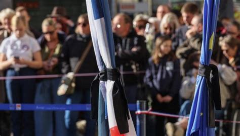 France Enseignant Tué à Arras Une Minute De Silence En Classe Lundi
