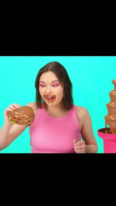 шоколадом покрытый бургер Youtube