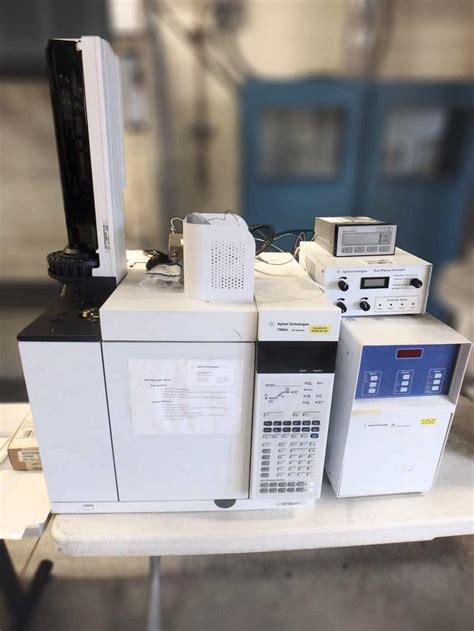 Agilent 7890A GC With FID SCD Dual Plasma Controller And Mass Flow
