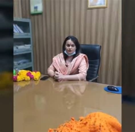 Tina Dabi Ias Topper Biography Wiki Personal Details Age Height Artofit