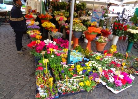 The Market On The Campo De Fiori In Rome Flower Square