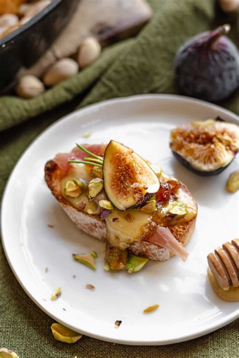 Baked Brie With Fig Jam The Cozy Plum