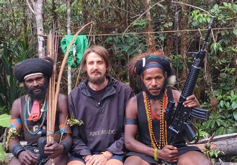 Pilot Taken Hostage In West Papua Sends Heartbreaking Message To Wife