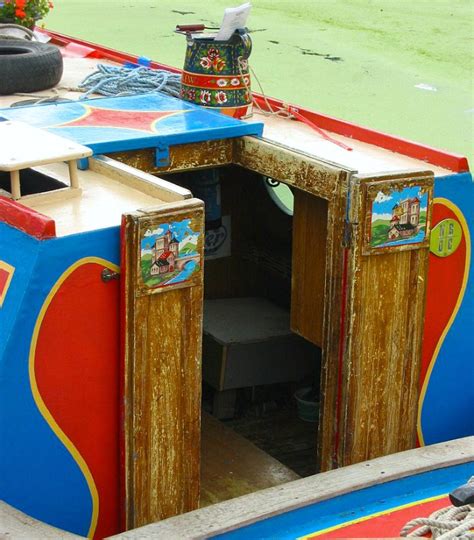Where Five Valleys Meet British Canal Boats