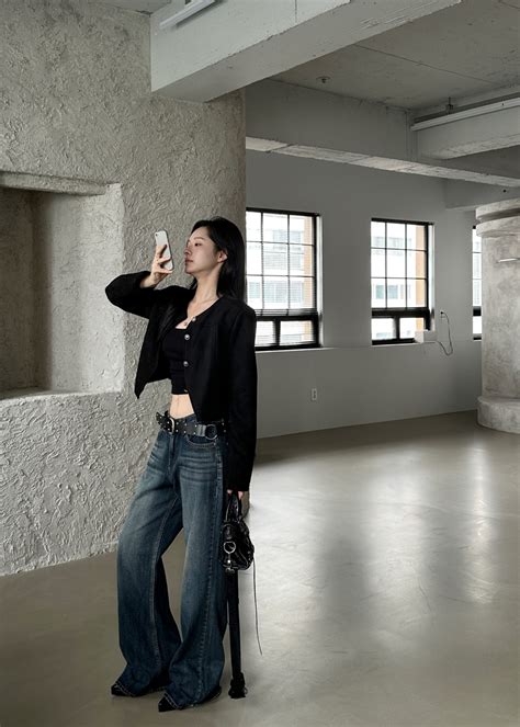 웨어니드 세턴 캣브러쉬 워싱 로우 와이드 데님