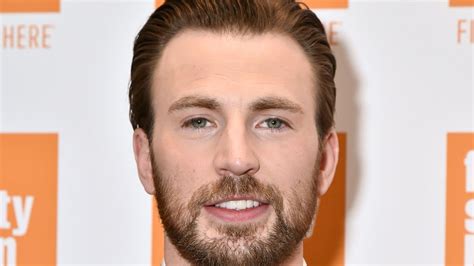 Chris Evans To Narrate Nat Geos Military Documentary Series Chain Of Command Video