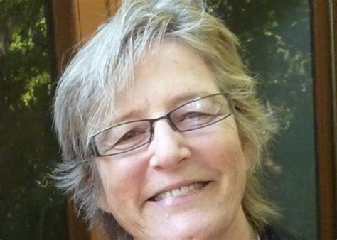 Libby Lloyd Boardlinks