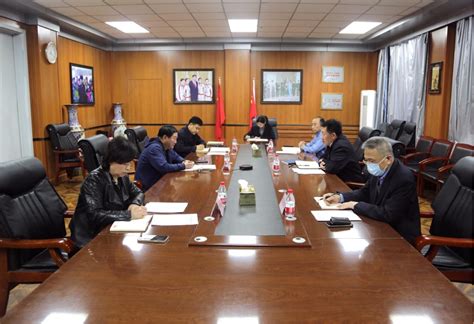 学校召开2023年党委理论学习中心组第八次会议 哈尔滨体育学院
