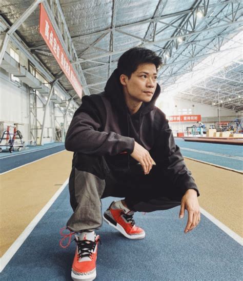 9秒83！书写11大纪录！苏炳添堪称黄种人短跑之神腾讯新闻