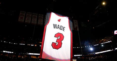 We All Did This Together Heat Legend Dwyane Wade Has No 3 Jersey