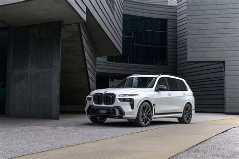 2023 BMW X7 M60i Gets Painted In Mineral White