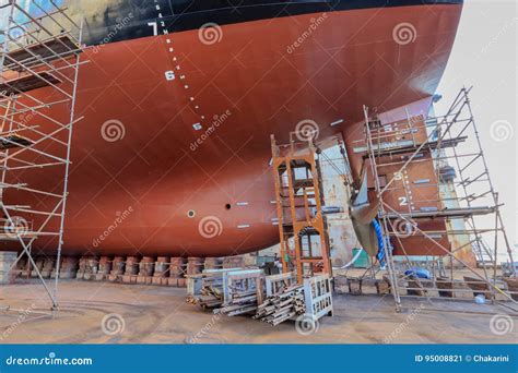 Vessel Tanker On Dry Dock Stock Image Image Of Ship 95008821