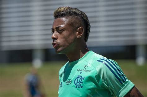 Stjd Reativa Processo Contra Bruno Henrique Que Pode Ser Punido Com