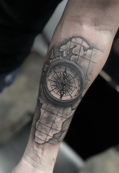 Kompass Karte Tattoos Kompass Uhr Tattoo Bilder Westend Tattoo