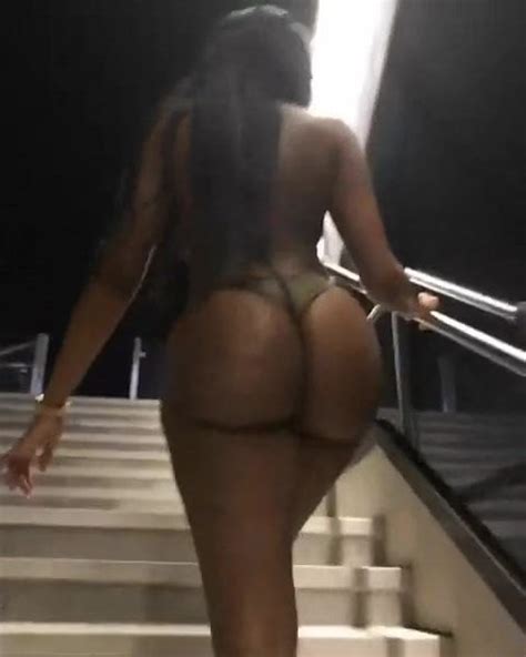 Ebony Big Ass Stairs Xhamster