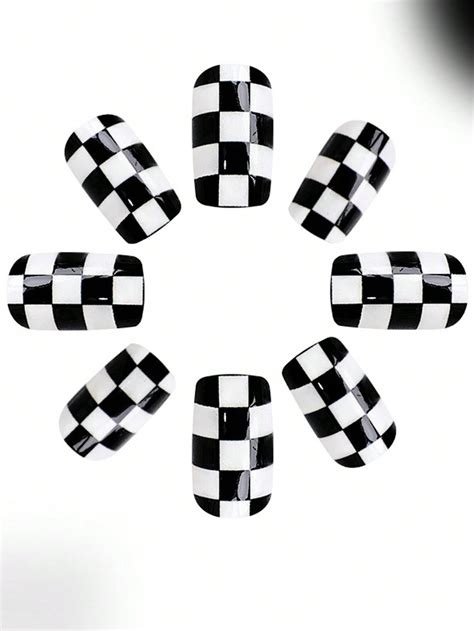 24pcs Plain And Fresh Black And White Grids Short Square False Nails Removable And Detachable