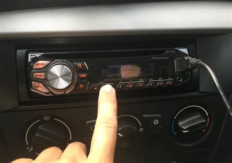 Как подключить телефон на Android к магнитоле в машине