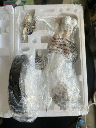 Sideshow Emma Frost Hellfire Club Premium Format Statue 8161000