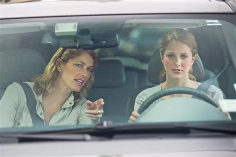 Womans Driving Dilemma Has People Divided Over Her Attitude To Giving