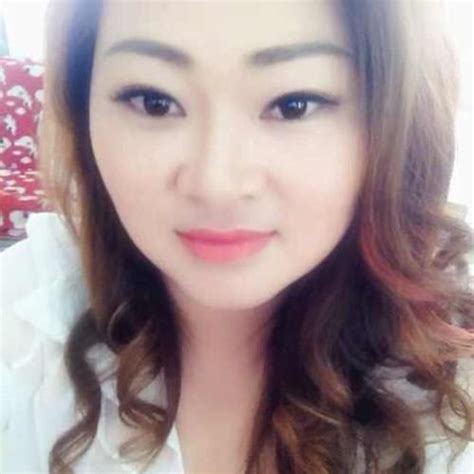36一40岁女人真人头像 30一40岁女人微信头像图片 2 配图网