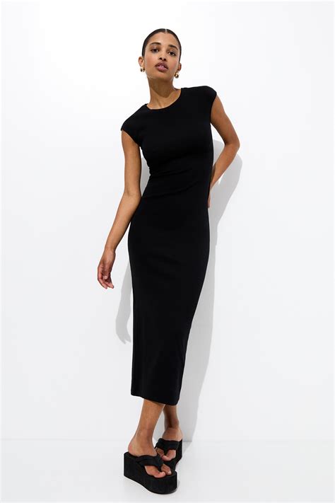 Hitam Gaun Pakaian Wanita Pullandbear Indonesia