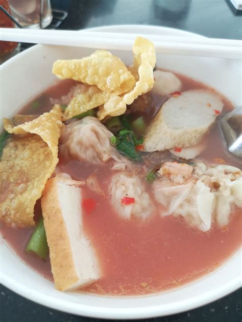 เกี๊ยวกุ้งเย็นตาโฟ ร้าน บิ๊กบะหมี่ อยุธยา