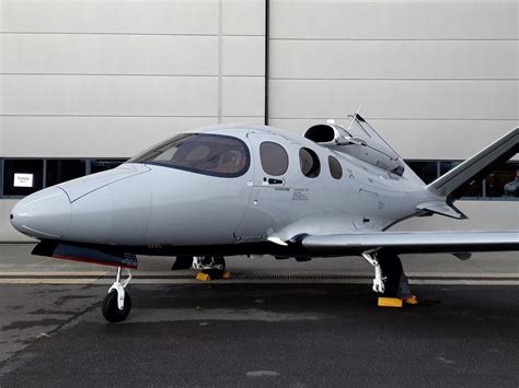 Cirrus SF50 Vision Jet G2 Vs Embraer Phenom 100EV AvBuyer
