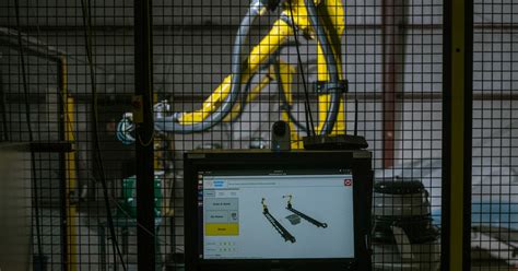 Editorials Physics Informed Ai For Smart Robotic Cells In Manufacturing