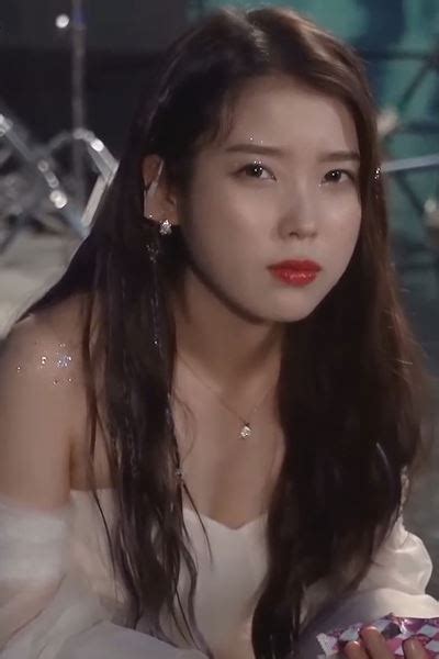 백상예술대상 아이유 움짤 매의눈닷컴