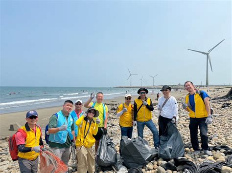 台中大甲松柏漁港掀起淨灘環保熱潮｜近400鄉親與海巡一起守護家鄉海岸 Enn台灣電報