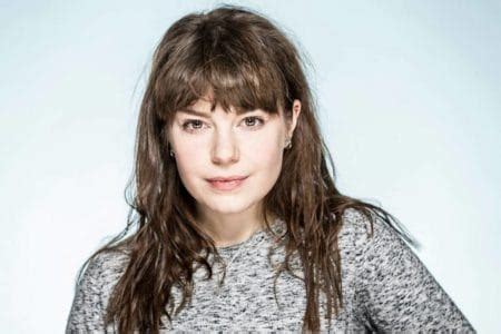 Aimee Ffion Edwards Biography Wiki Age Height Net Worth Partner