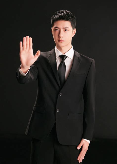 王一博寸头西装造型 看的粉丝直呼王一博真的好绝王一博寸头 娱乐百科 川北在线