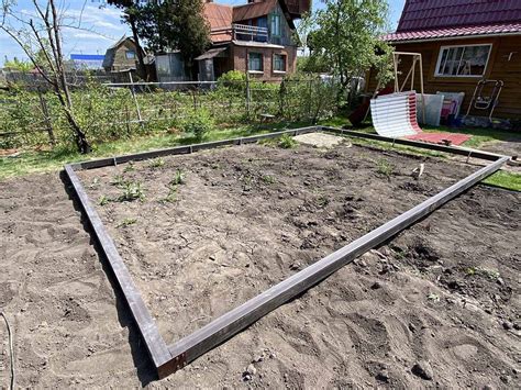 Фундамент из ПВХ бруса под теплицу, установка теплицы на ПВХ брус ...