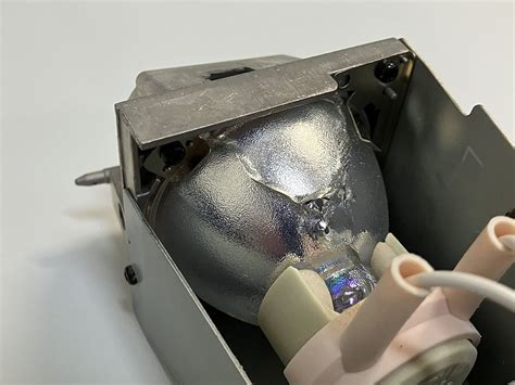 プロジェクターの明るさを表す単位ルーメン（lm）とは？プロジェクター選びで大切な明るさについて知ろう！ ホームシアターマガジン