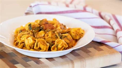Cheese Tortellini With Ground Turkey Spinach And Zucchini Marinara