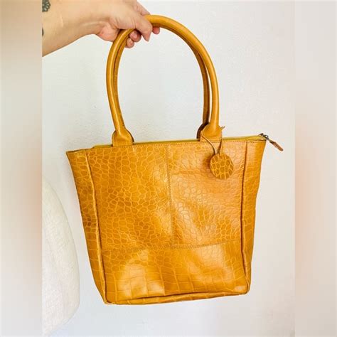 Chicos Bags Vintage Chicos Leather Tan Tote Shoulder Bag Poshmark