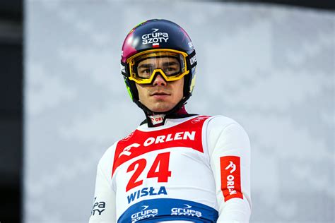 Nach öffentlicher Trainer Kritik Polnischer Verband Suspendiert Jakub