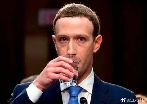 扎克伯格回应机器人质疑：会议不人性，导致表情管理失控 财经头条