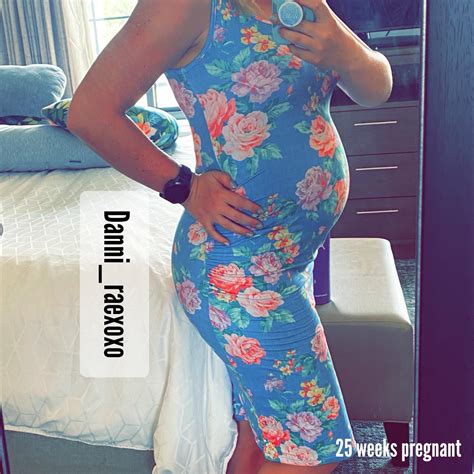My Bump Might Be My Favorite Accessory 🥰 Rclothedpreggo
