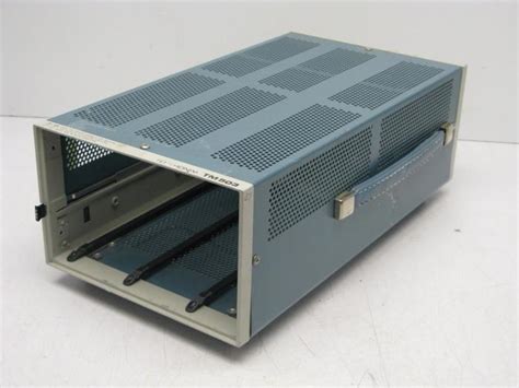 Tektronix Inc Tm503 Mainframe Power Supply Modular Test Platforms Bmi Surplus