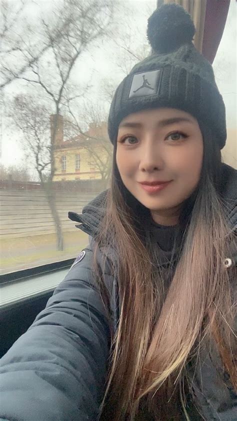 第一次歐洲旅遊布達佩斯 整個生理時鐘大亂 慢了台灣7小時 感謝我的公司 再生醫學可以前進歐洲市場 昨天的九龍大酒店 中國菜爆好吃的 順便徵