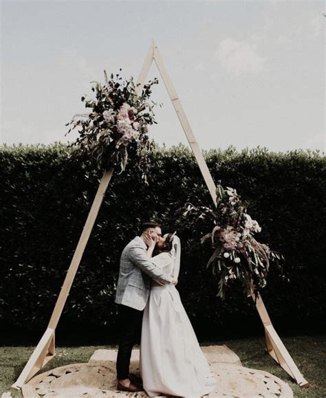 Arbors And Backdrops Timber Triangular Arbor A Day To Remember