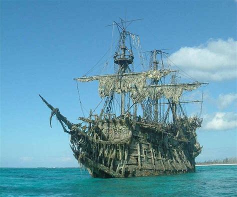 Создать мем летучий голландец пираты пираты карибского моря летучий