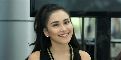 Ayu Ting Ting Body Measurements Height Weight Bra Size Shoe Size