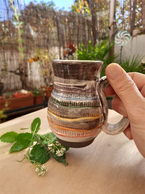 Tasse arc en ciel Atelier Gaïa Poterie Artisanale