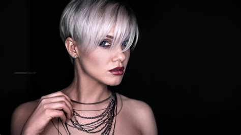 Hintergrundbilder Dmitry Belyaev Frau Silbernes Haar Kurzes Haar