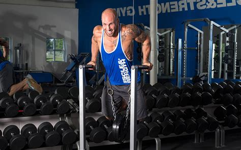 Chiseled Chest Workout 6 Routines For Muscle Growth Muscle And Strength