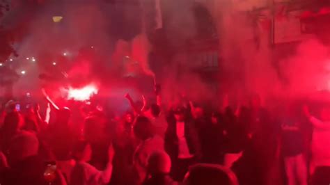 Napoli Spari Durante La Festa Scudetto Morto Un Ragazzo Di 26 Anni