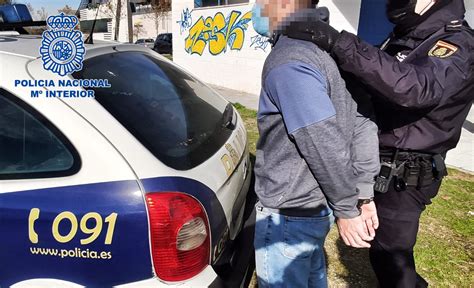 La Policía Nacional Detiene “in Fraganti” Al Autor De Un Robo Con