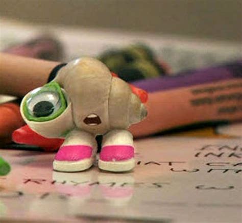 Marcel The Shell Third Video From Jenny Slate Glamour